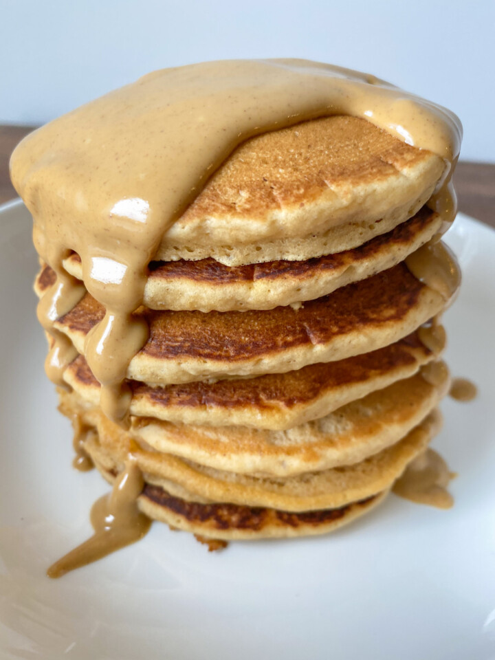 Peanut Butter Pancakes - Peanut Butter and Jilly