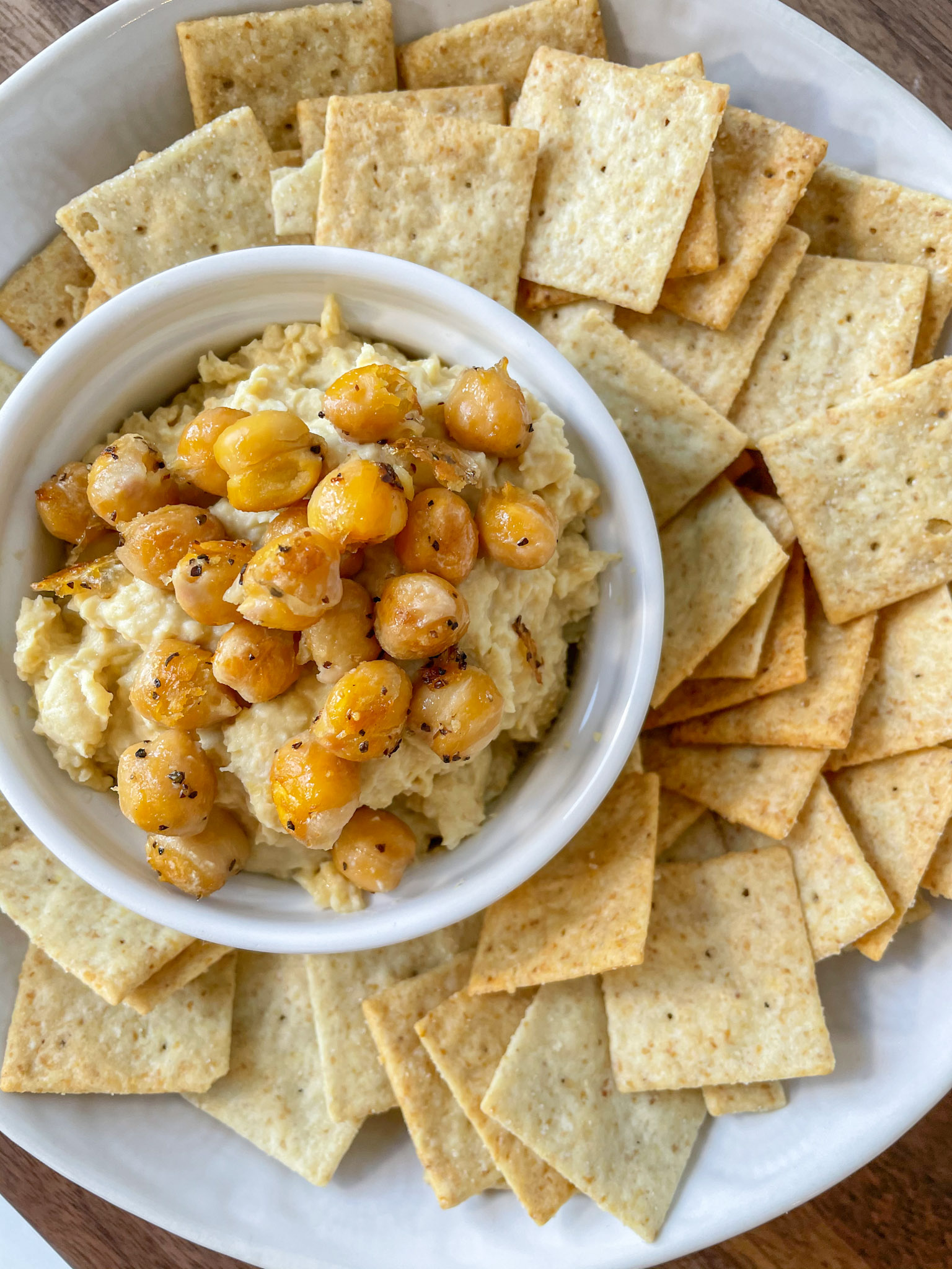Easy Garlic Hummus with Crispy Chickpeas - Peanut Butter and Jilly