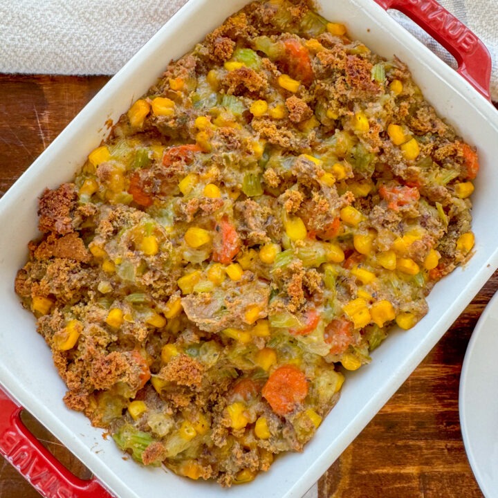 Easy Vegan Cornbread Stuffing - Peanut Butter and Jilly