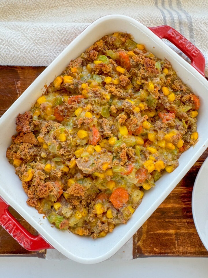 Easy Vegan Cornbread Stuffing - Peanut Butter and Jilly