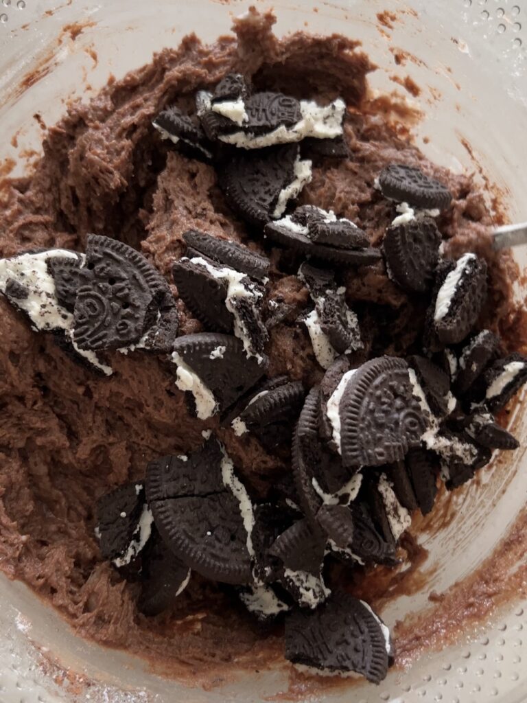 Easy Chocolate Oreo Cake Recipe - Peanut Butter and Jilly