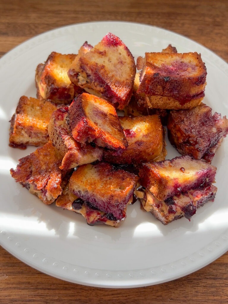 Mini PB&J Bites - Peanut Butter and Jilly