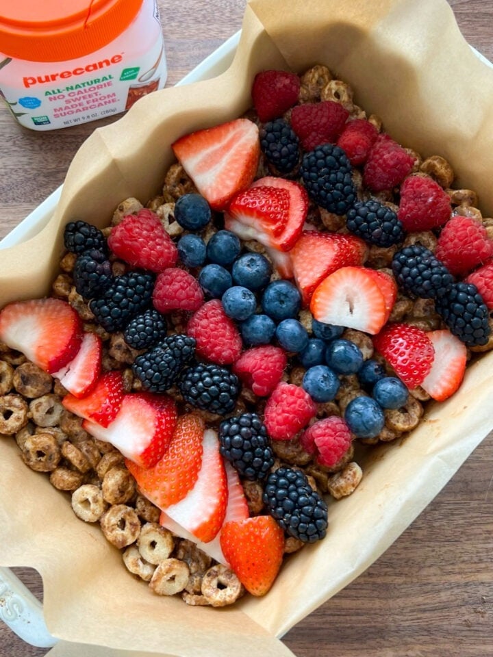 Mixed Berry Cereal Bars - Peanut Butter and Jilly