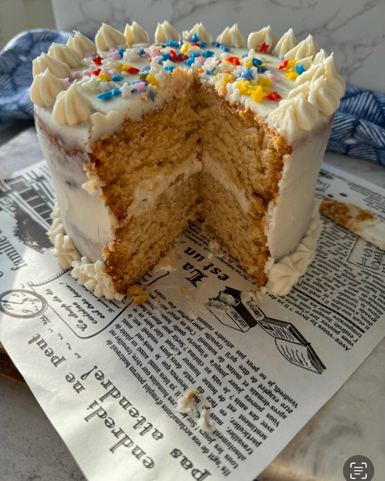 Vegan Vanilla Round Cake - Peanut Butter and Jilly